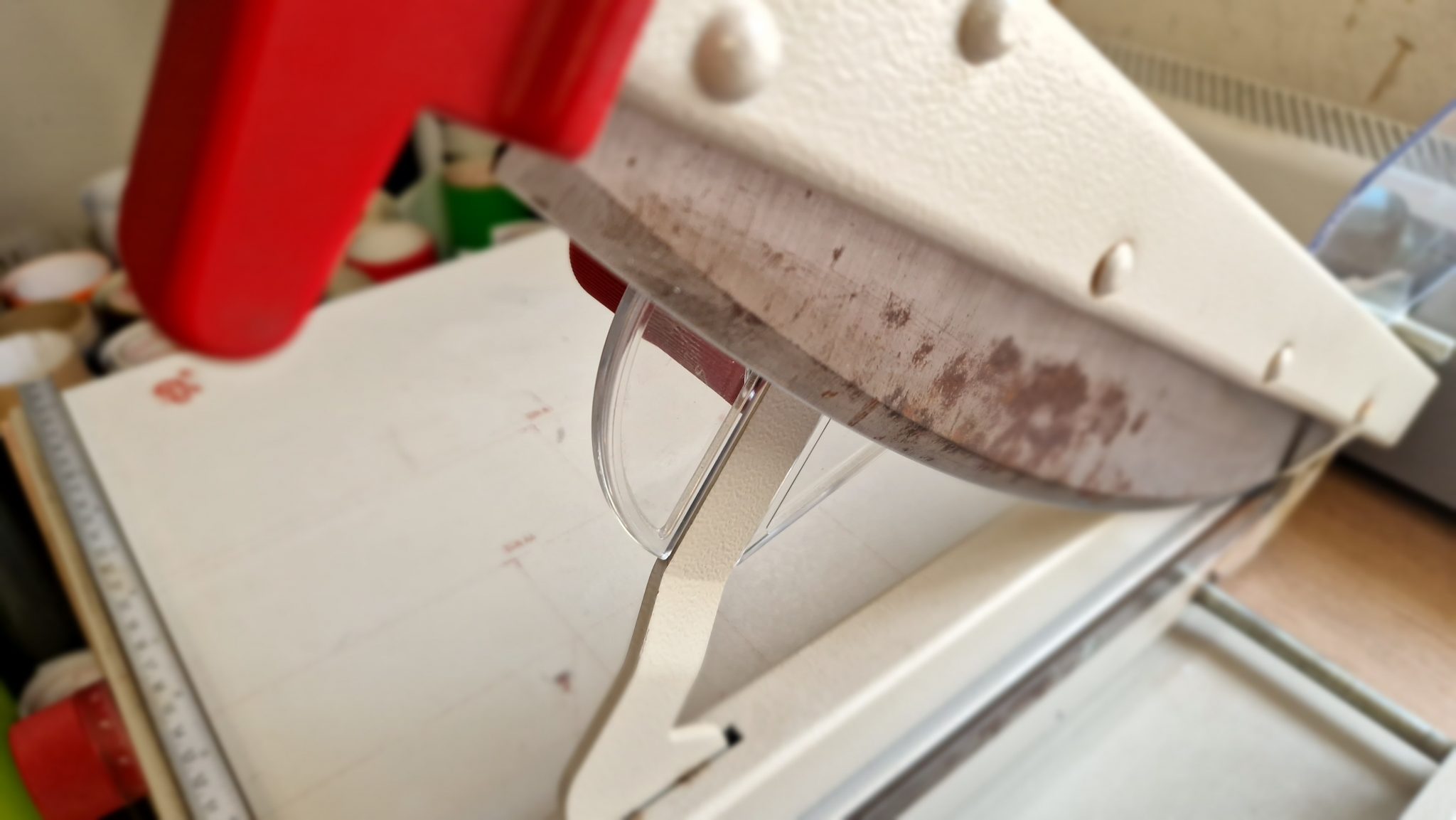 The Guillotine Paper Cutter: A Timeless Tool for Precision and ...